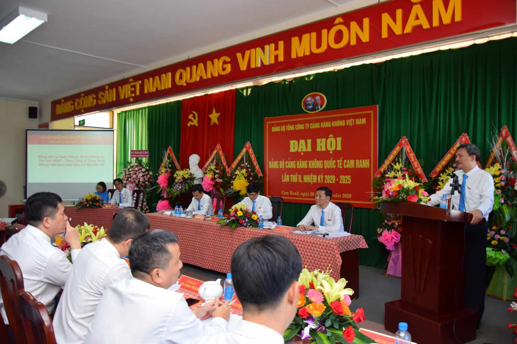 Đại hội Đảng bộ Cảng HKQT Cam Ranh: Phấn đấu xây dựng Cam Ranh thành một trong những Cảng hàng ...